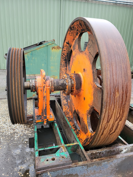 BAND MILLS - Ligna Machinery, Inc.